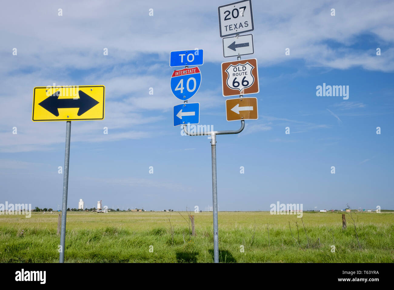 Traffic road signs texas usa hi-res stock photography and images - Alamy