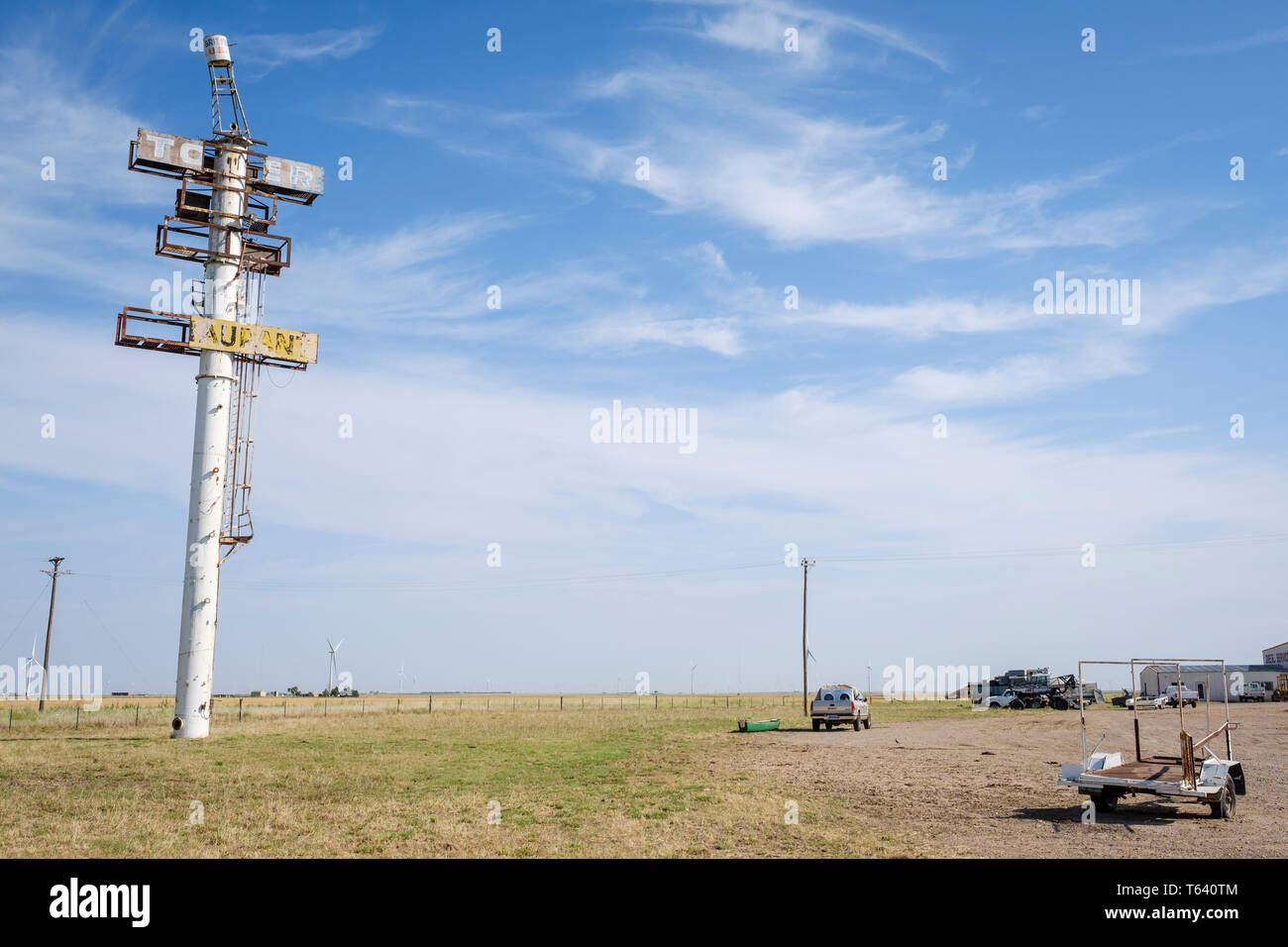 The leaning water tower on route 66 hi-res stock photography and images ...