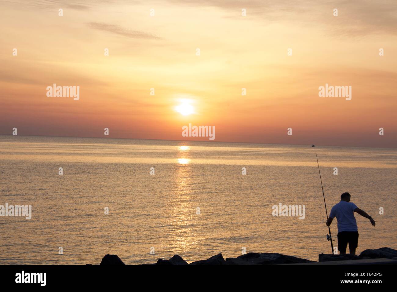 fishing at the seaside of kuwait Stock Photo - Alamy
