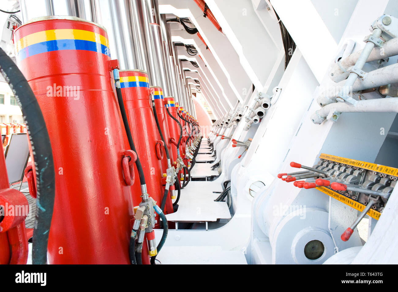 hydraulic support,Mining machinery and equipment Stock Photo - Alamy