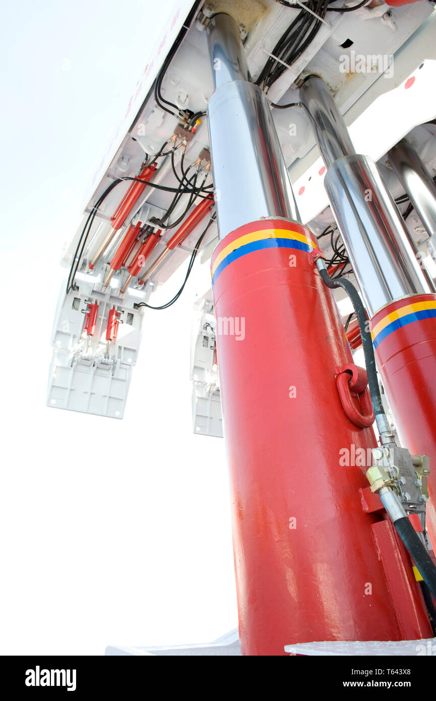 hydraulic support,Mining machinery and equipment Stock Photo - Alamy