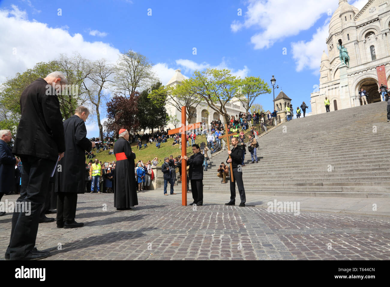 Archbishop André Vingt-Trois. Stations of the cross. Good friday. Sacré ...