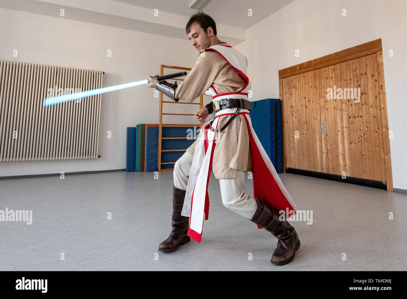 Cham, Germany. 23rd Mar, 2019. Mario from the Jedi Academy practices ...