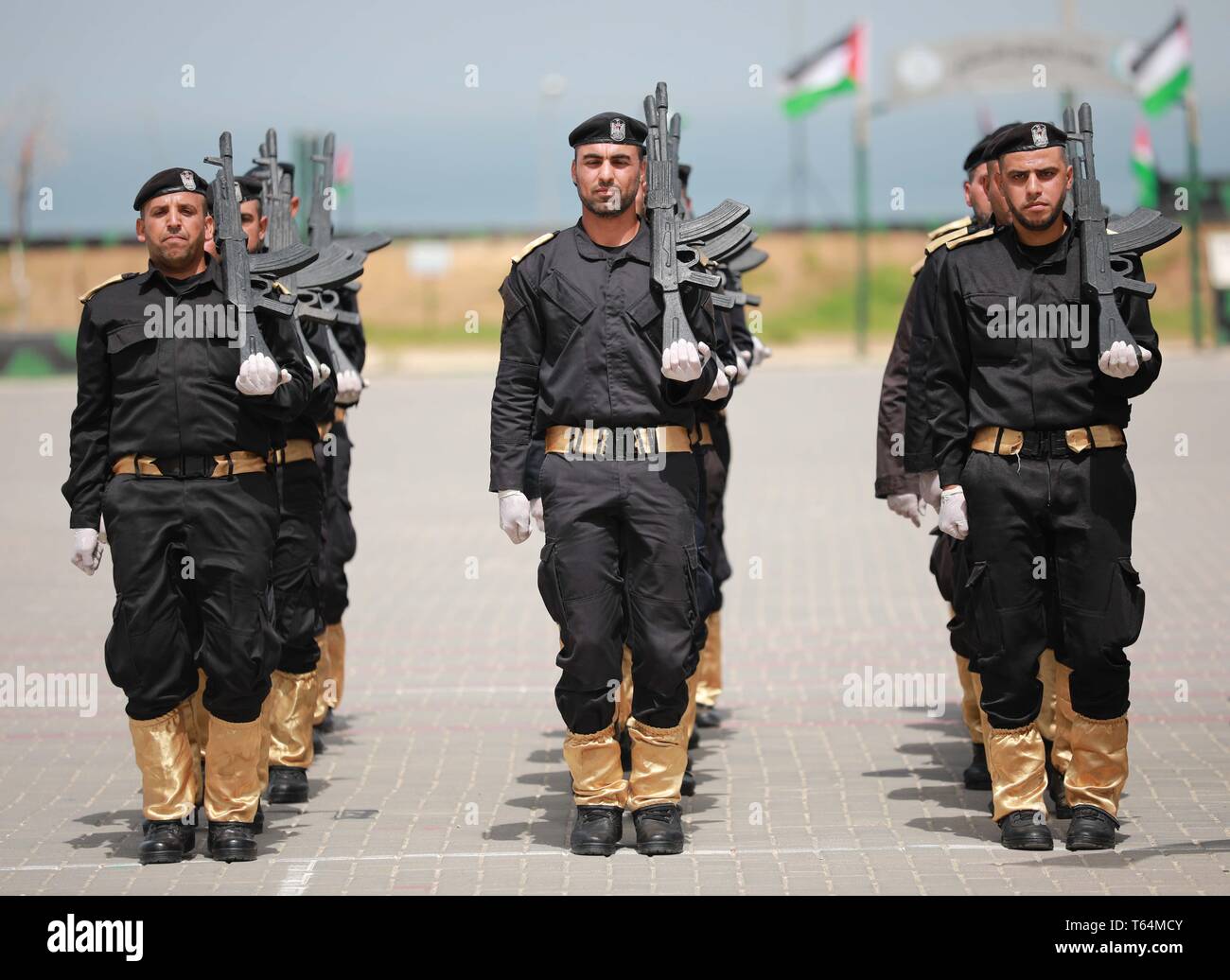 Gaza City, The Gaza Strip, Palestine. 27th Apr, 2019. Police officers ...