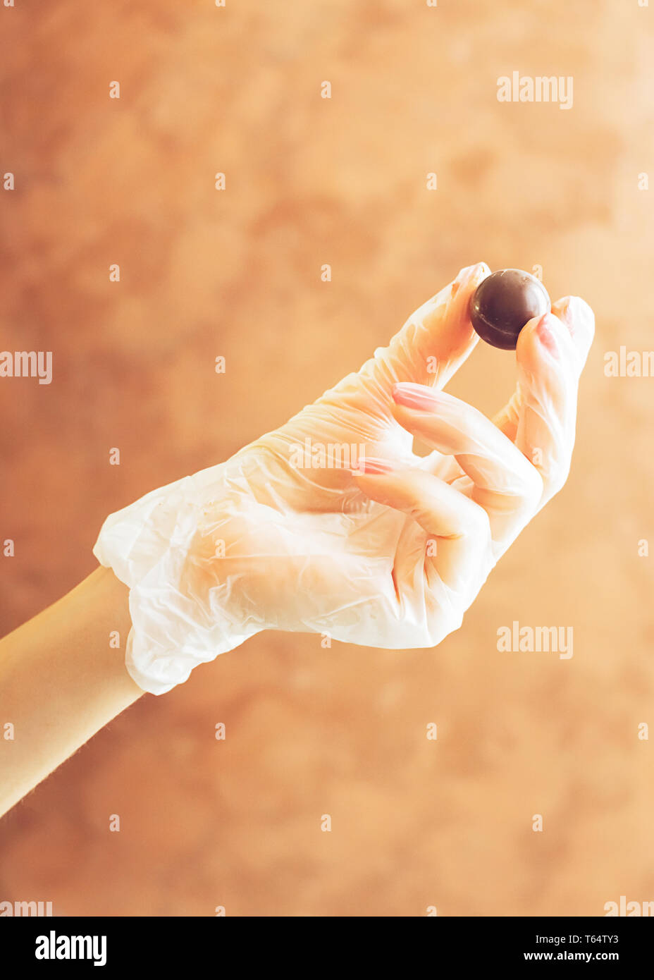 Belgian chocolate tempering hi-res stock photography and images - Alamy