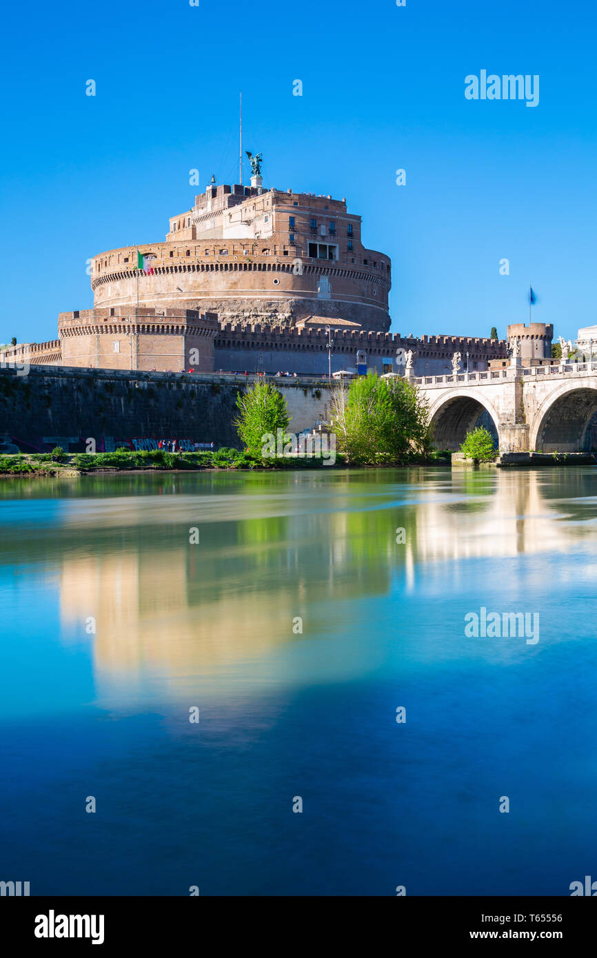 Castel life hi-res stock photography and images - Alamy