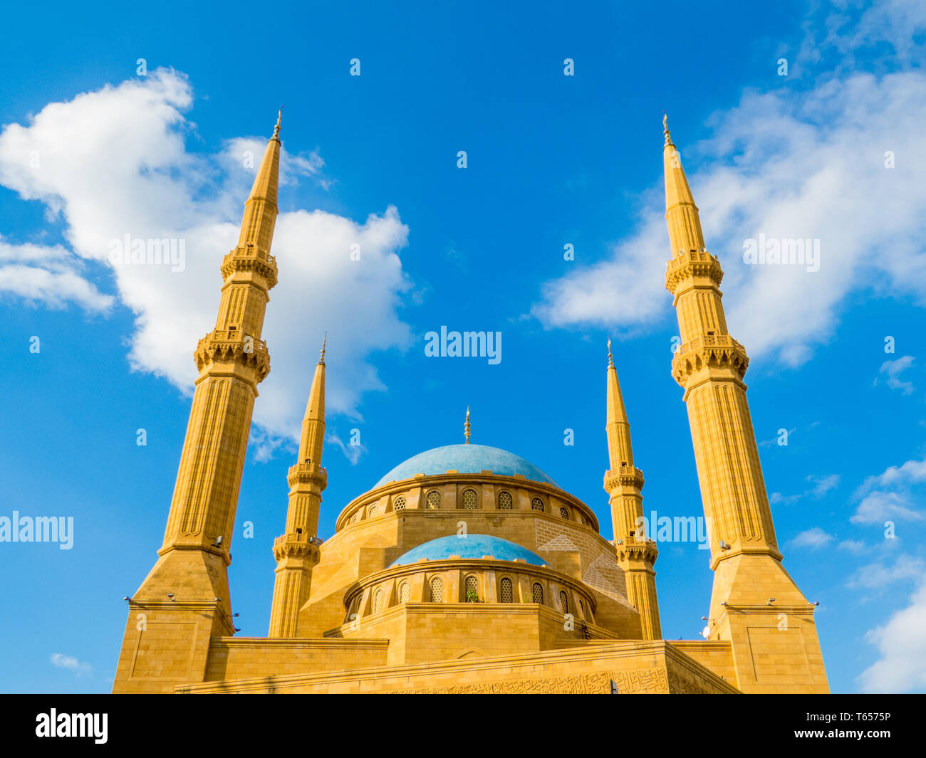 Beirut mosque hi-res stock photography and images - Alamy