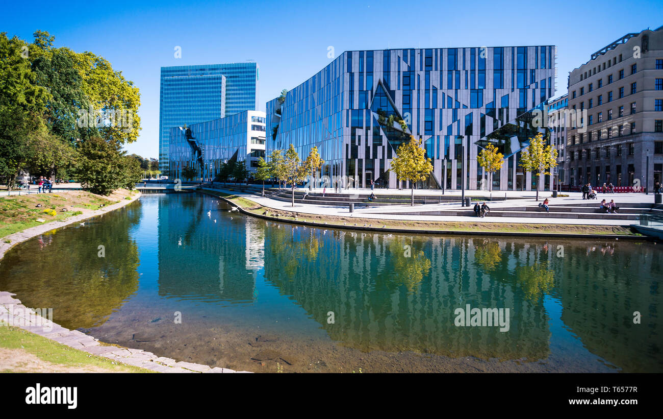 DUSSELDORF, GERMANY - SEPTEMBER 30 2018: View of the Ko - Bogen. The Ko ...