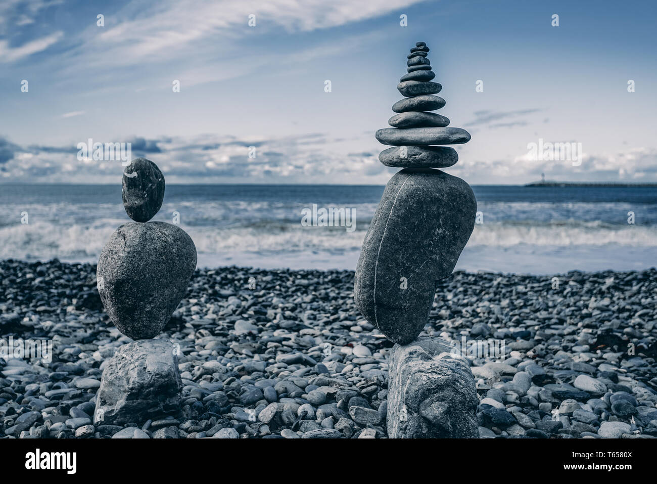 Stones balance. Well-balanced of pebbles Stock Photo - Alamy