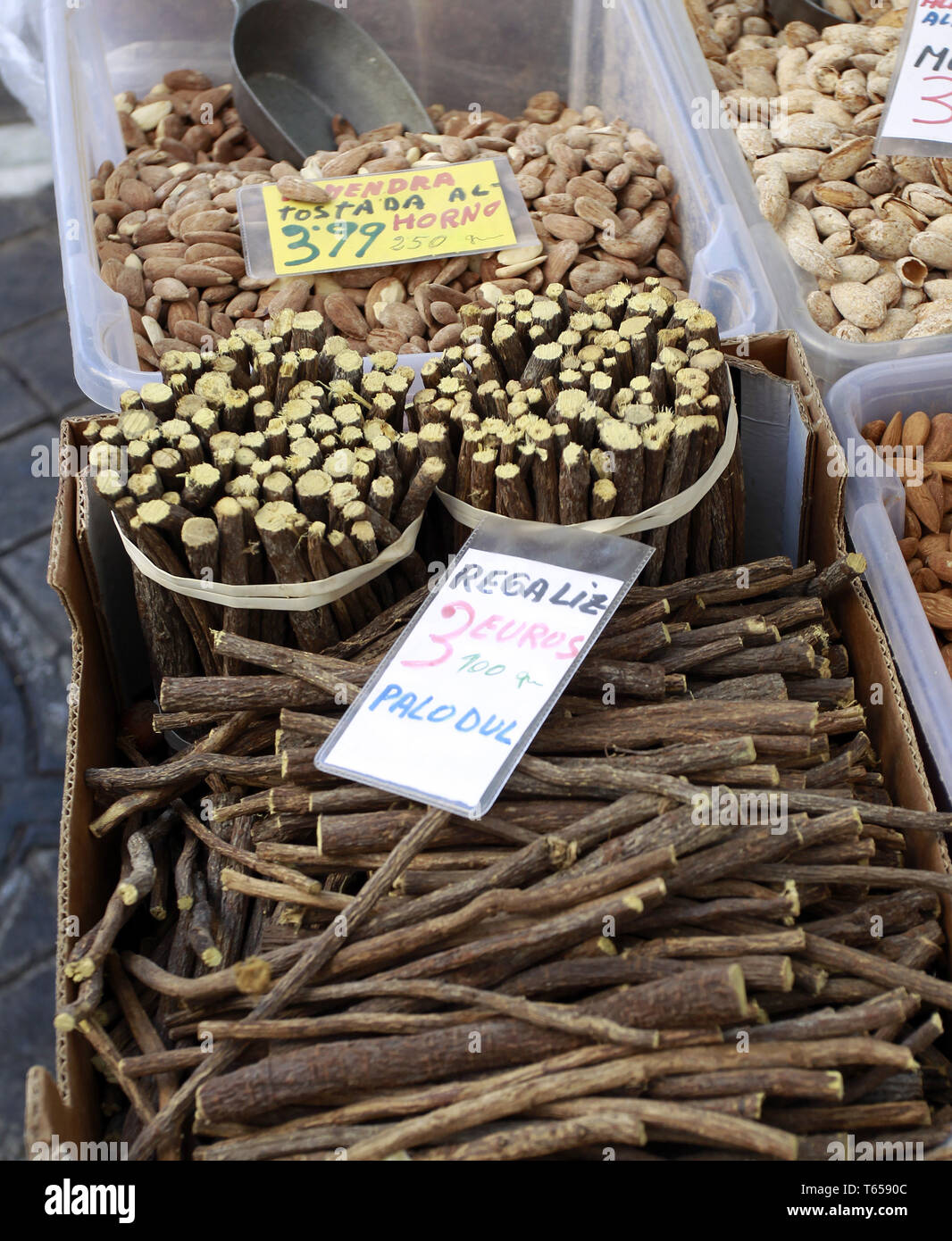 Liquorice hi-res stock photography and images - Alamy