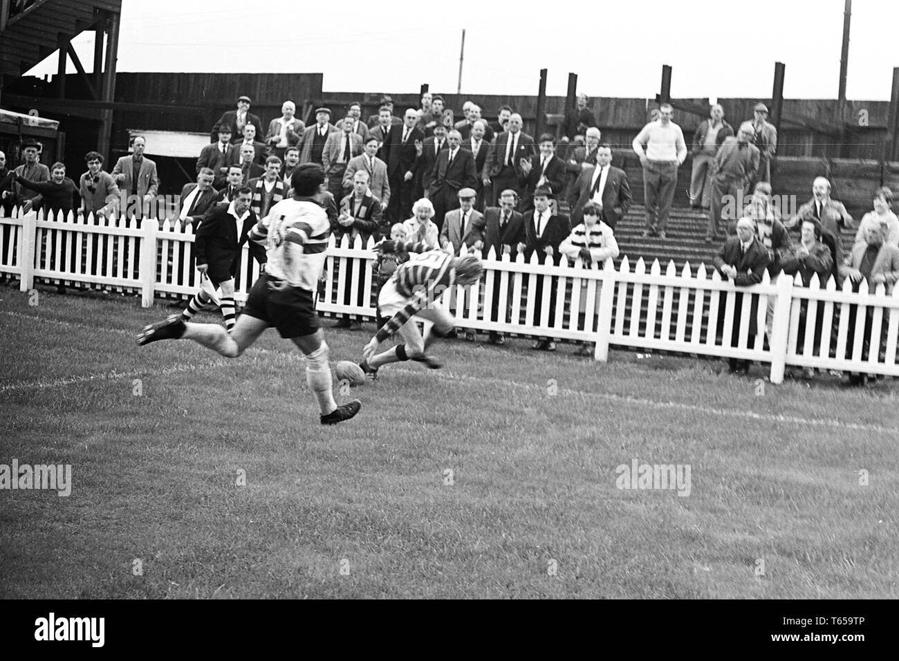 Hunslet rugby league Black and White Stock Photos & Images - Alamy