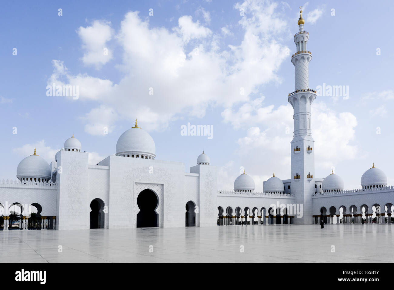 Mosque abu dhabi uae hi-res stock photography and images - Alamy