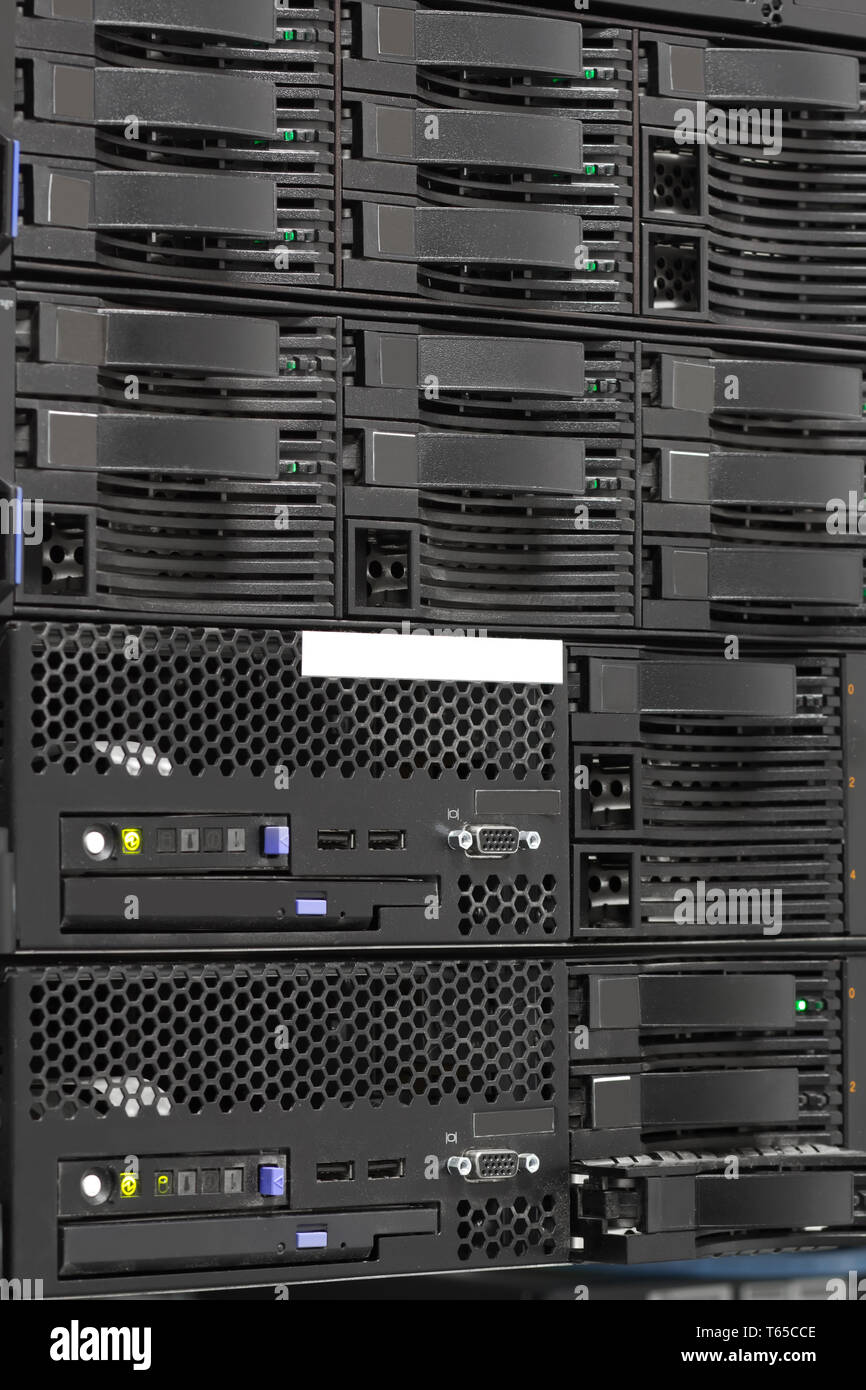 Server hard drives data center hi-res stock photography and images - Alamy