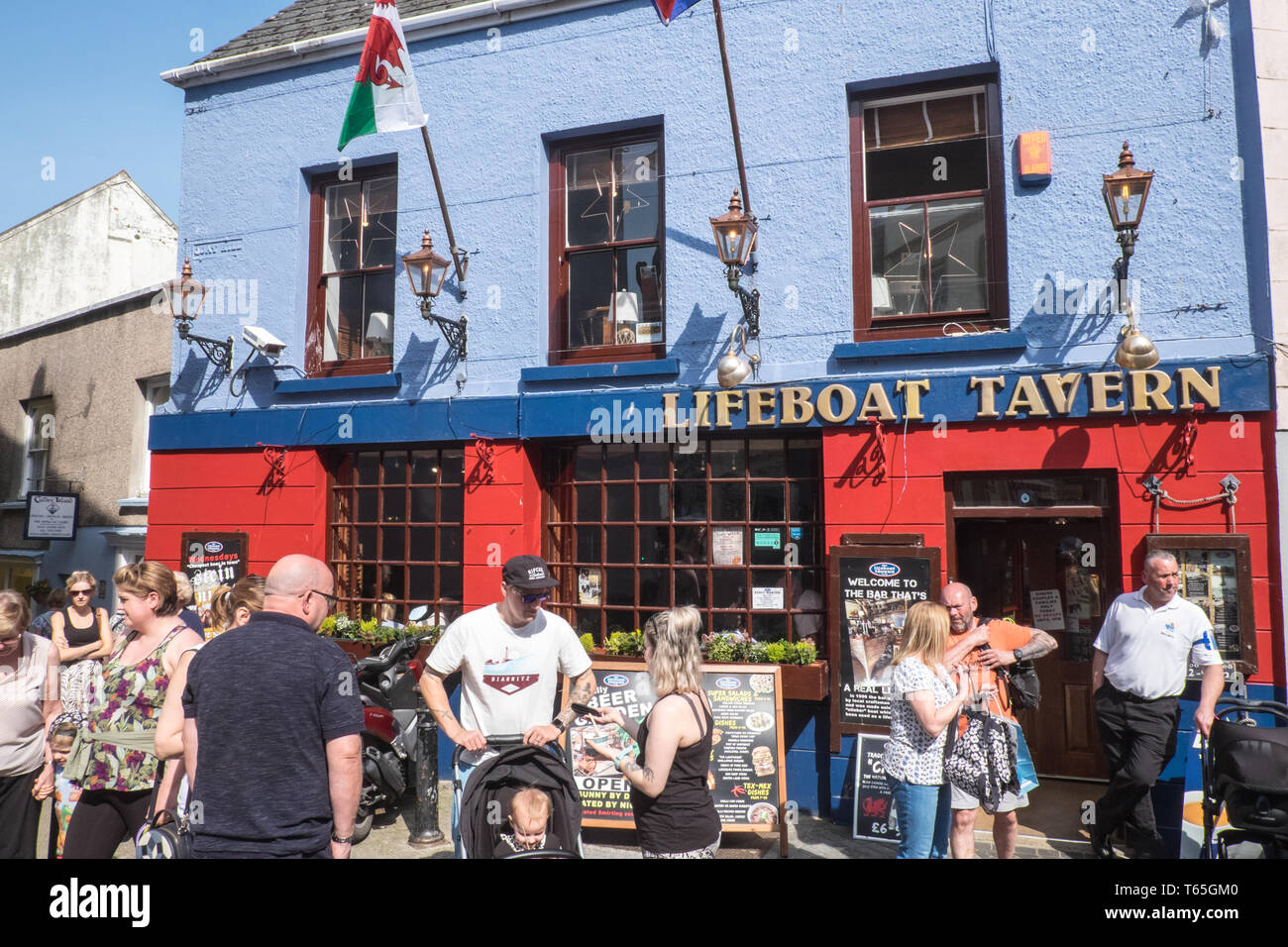 The lifeboat tavern hi-res stock photography and images - Alamy