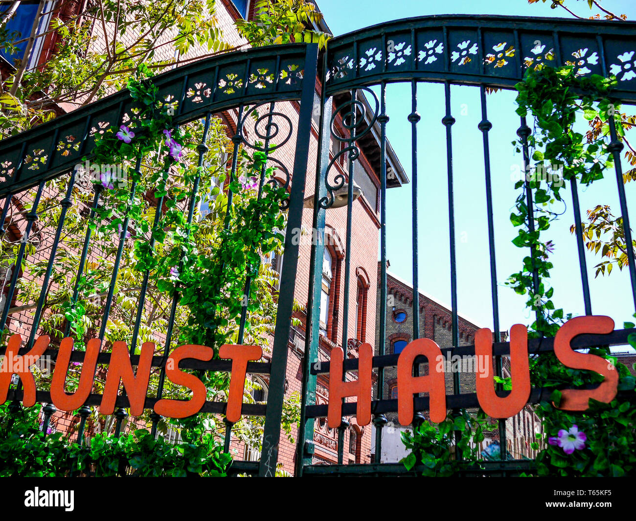 Artistes alternatifs hi-res stock photography and images - Alamy