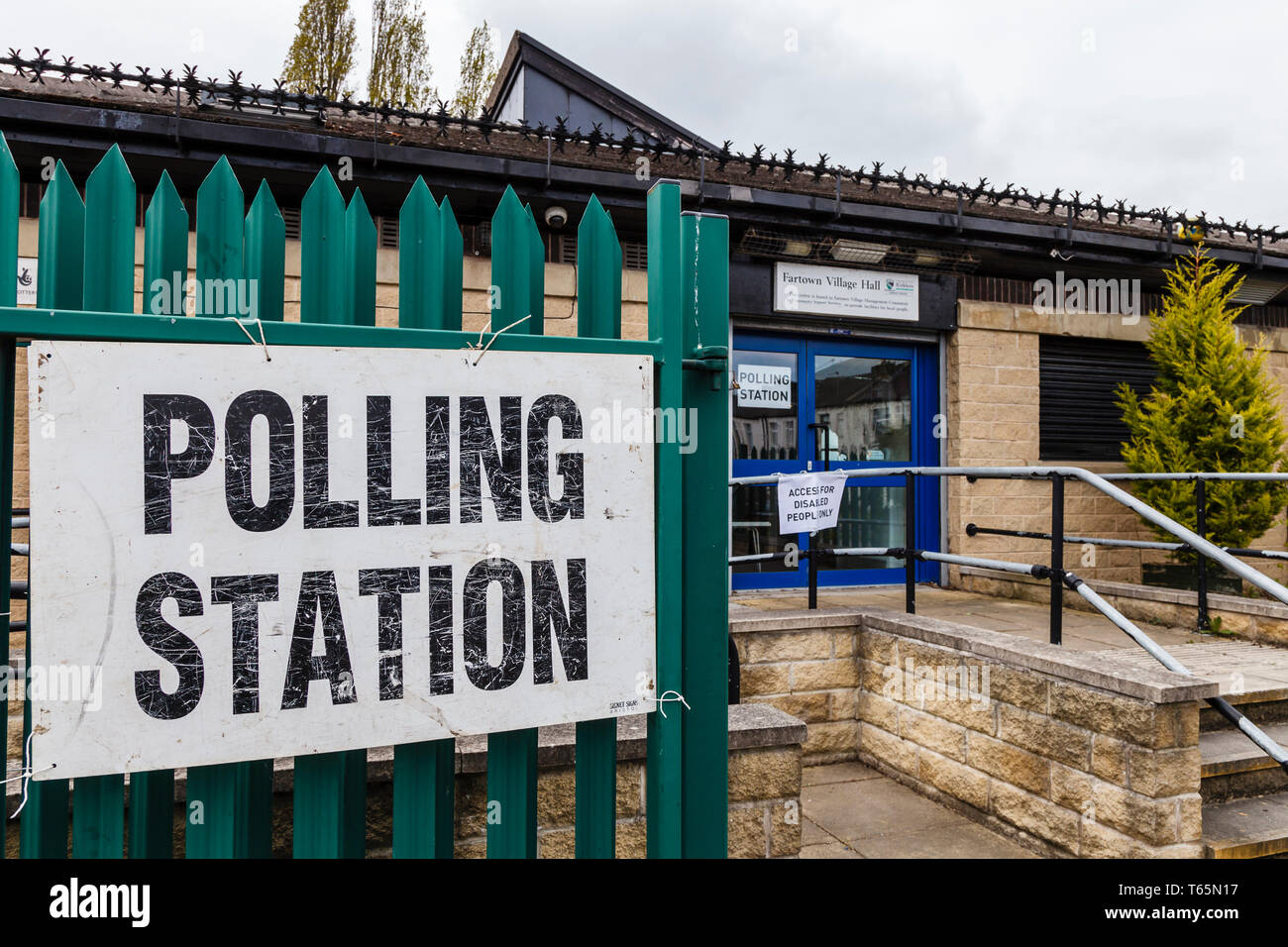 Fartown village hall hi-res stock photography and images - Alamy