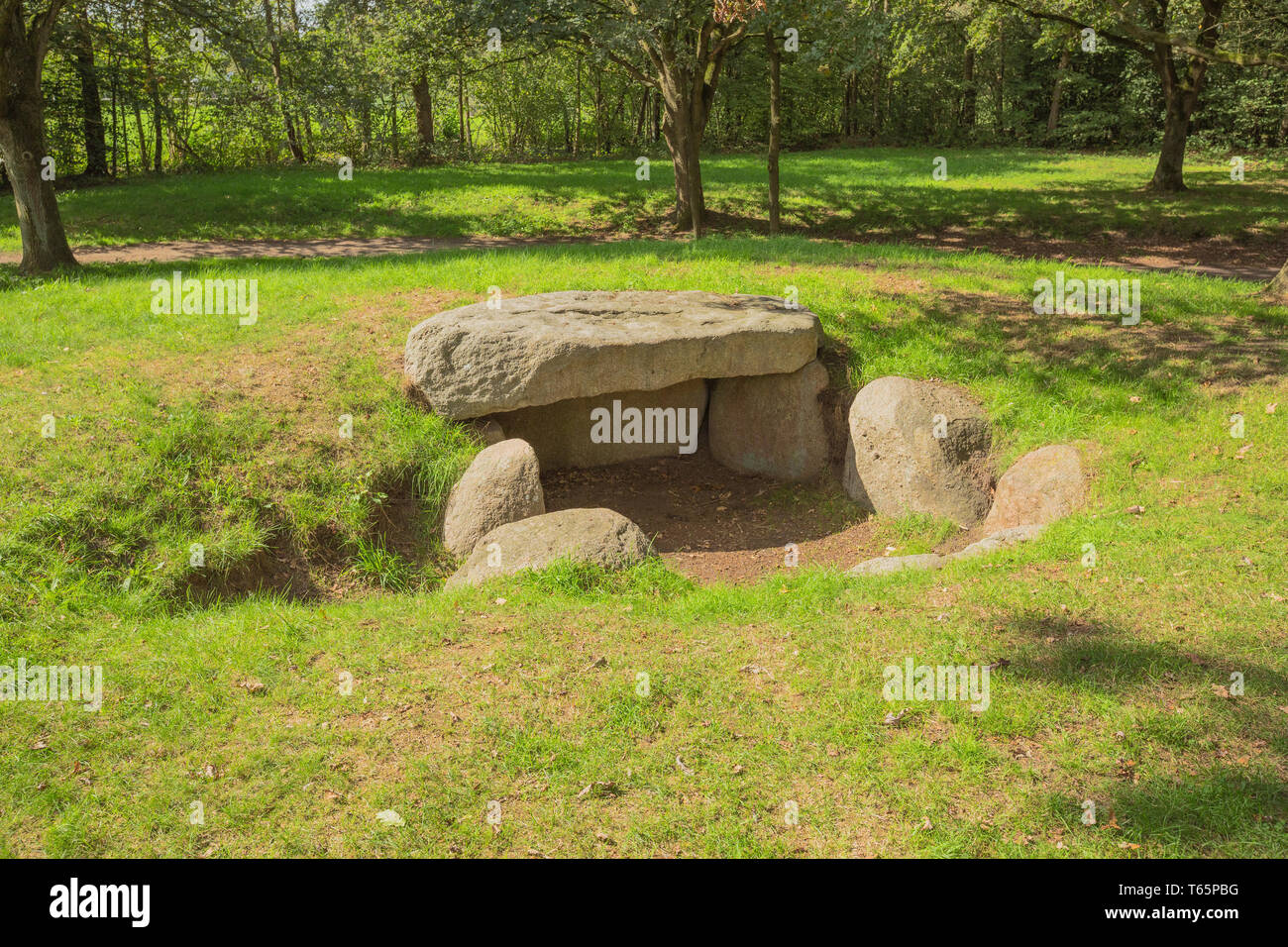 Tumulus culture hi-res stock photography and images - Alamy