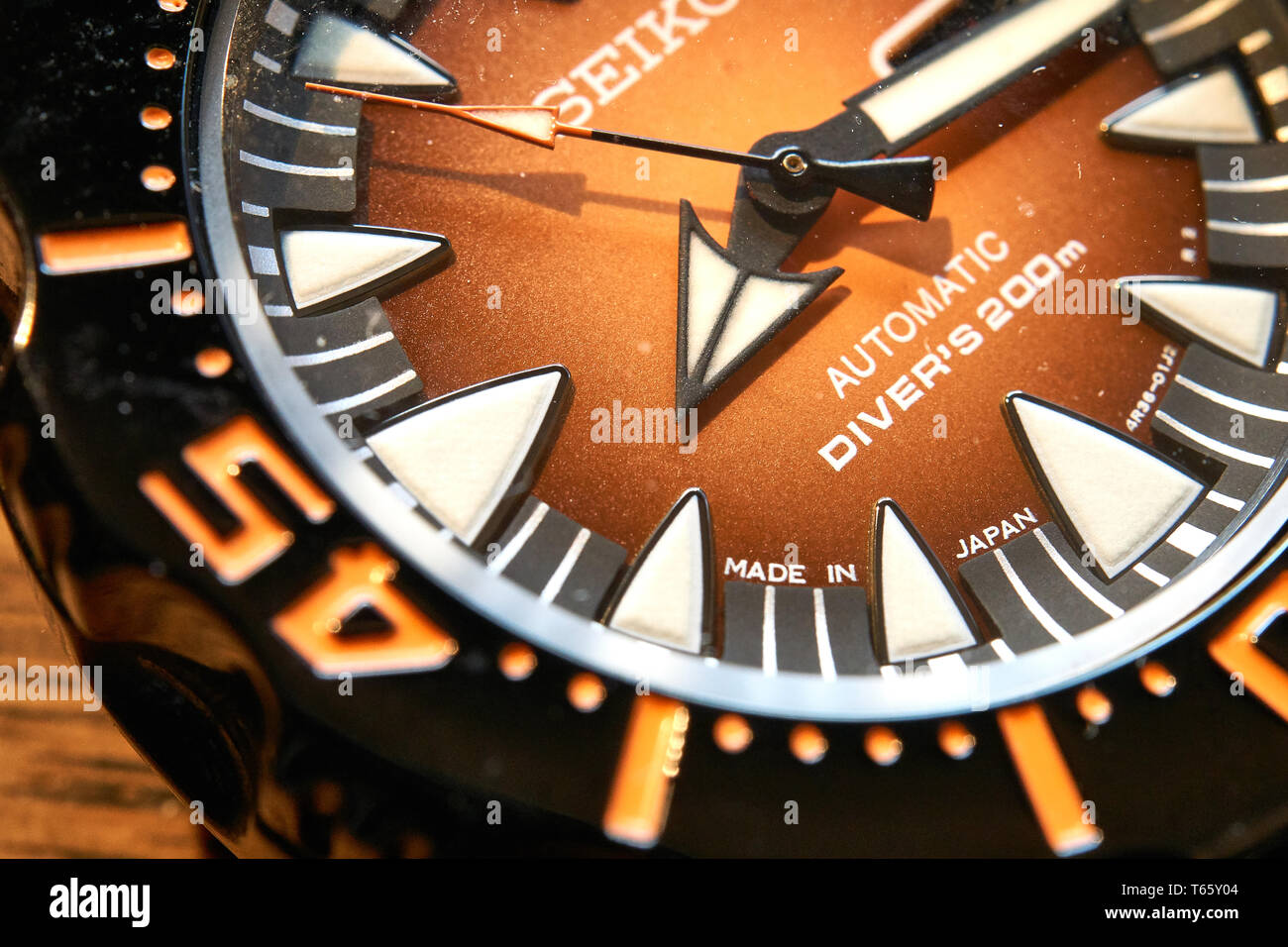 images of a 2nd generation seiko monster orange fang Stock Photo - Alamy