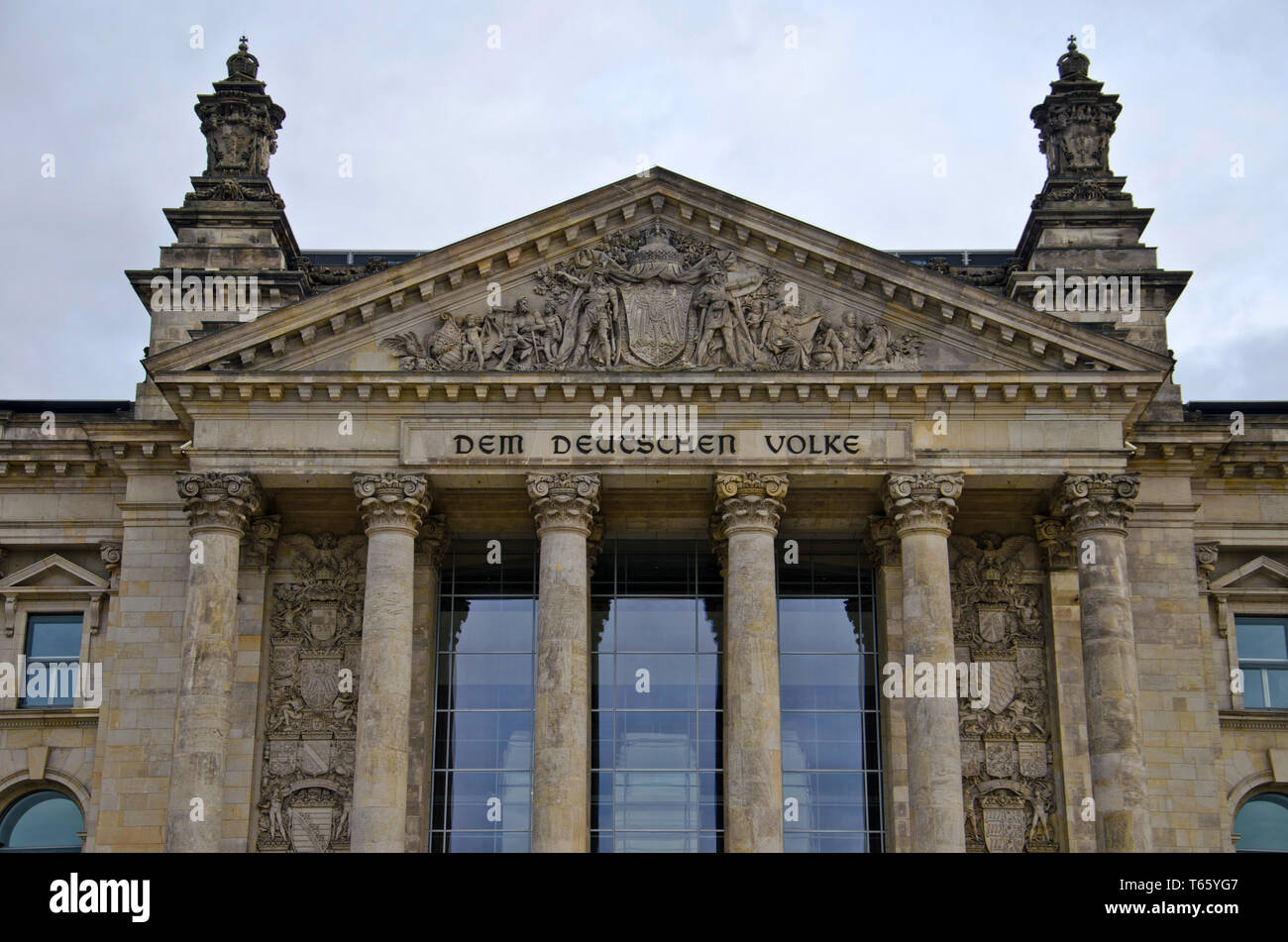 Facade reichstag building seat hi-res stock photography and images - Alamy