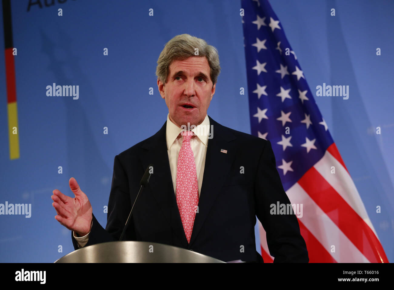John Kerry meets German FM Westerwelle Stock Photo - Alamy