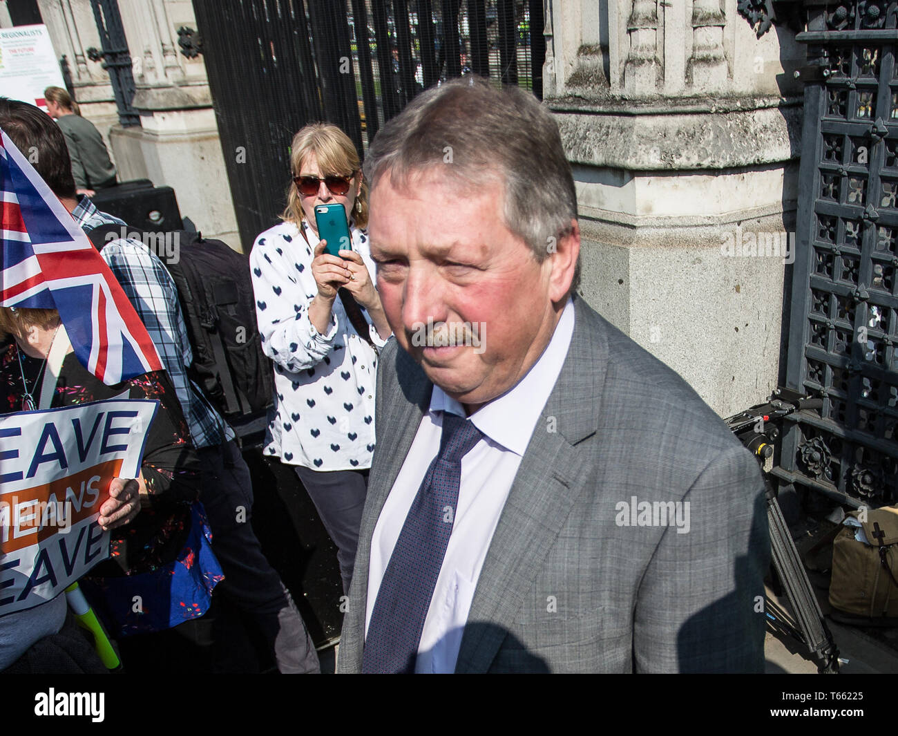Leave protesters outside the Houses of Parliament, Westminster, London ...