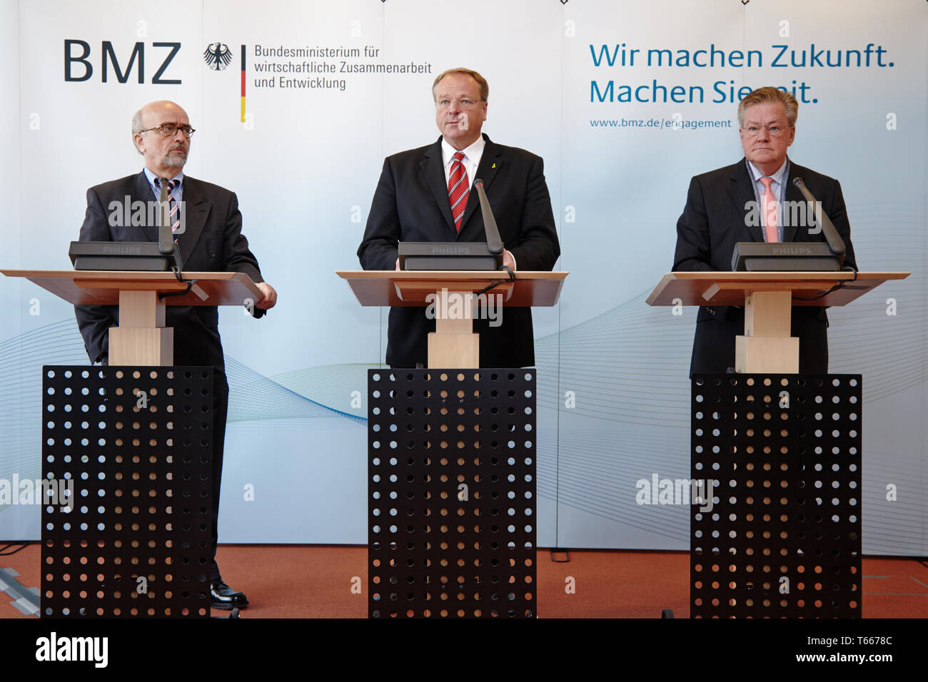 Prof dr asche hi-res stock photography and images - Alamy