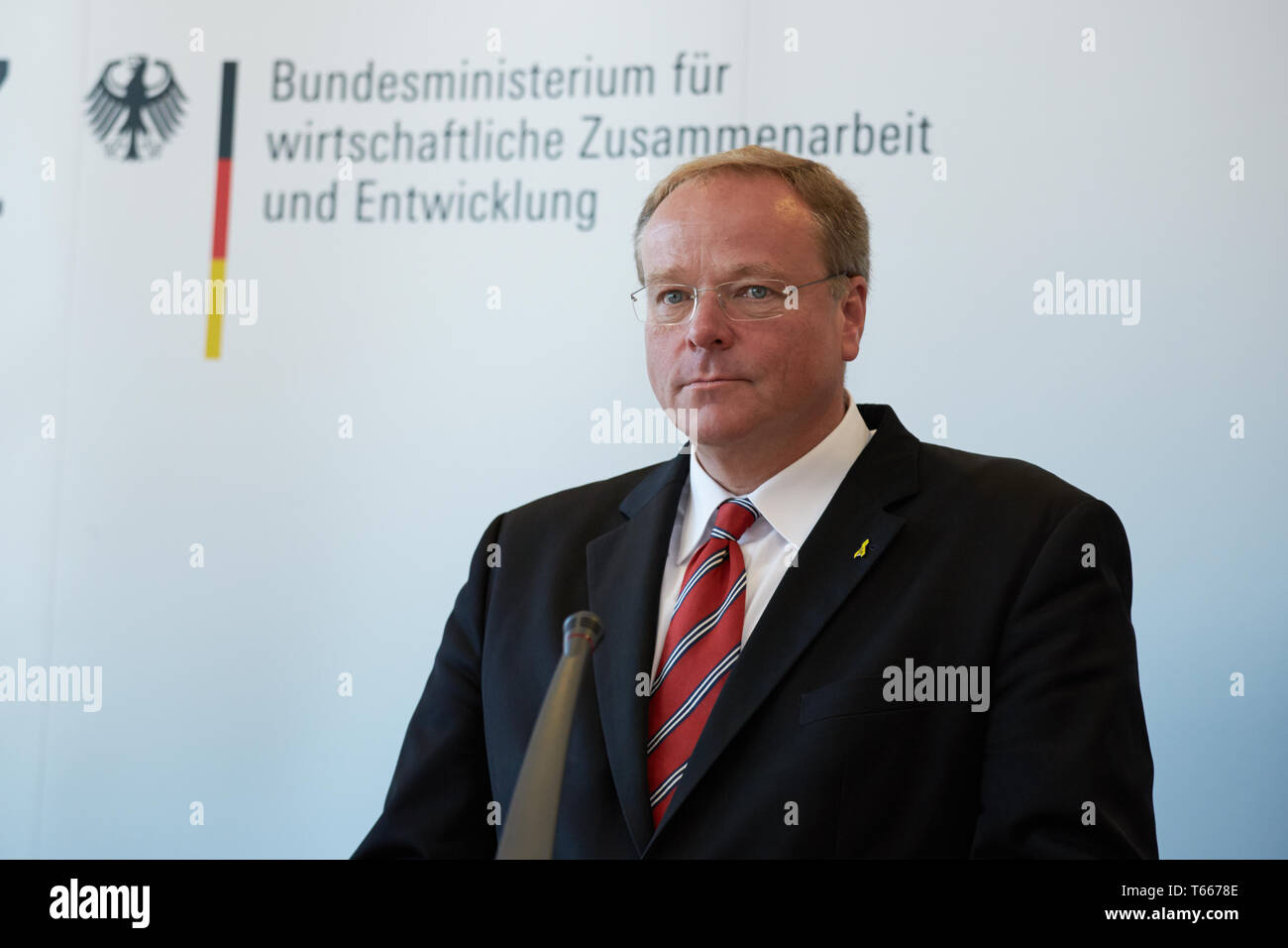 German institute for development evaluation hi-res stock photography ...