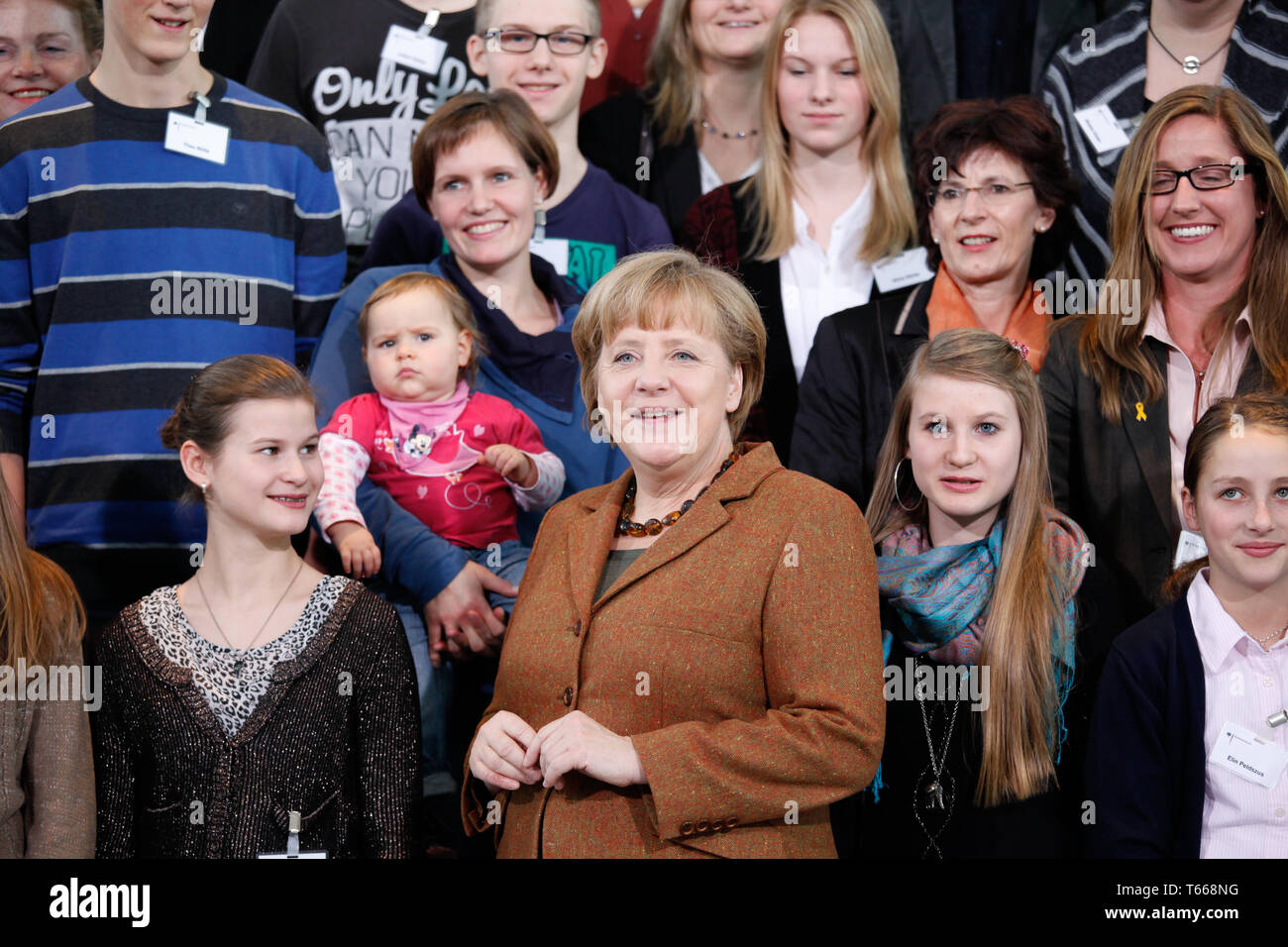 Merkel meets with family members of soldiers on fo Stock Photo - Alamy