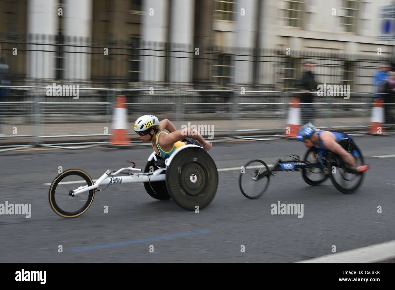 Racing wheelchair at London Marathon 2019 Stock Photo - Alamy