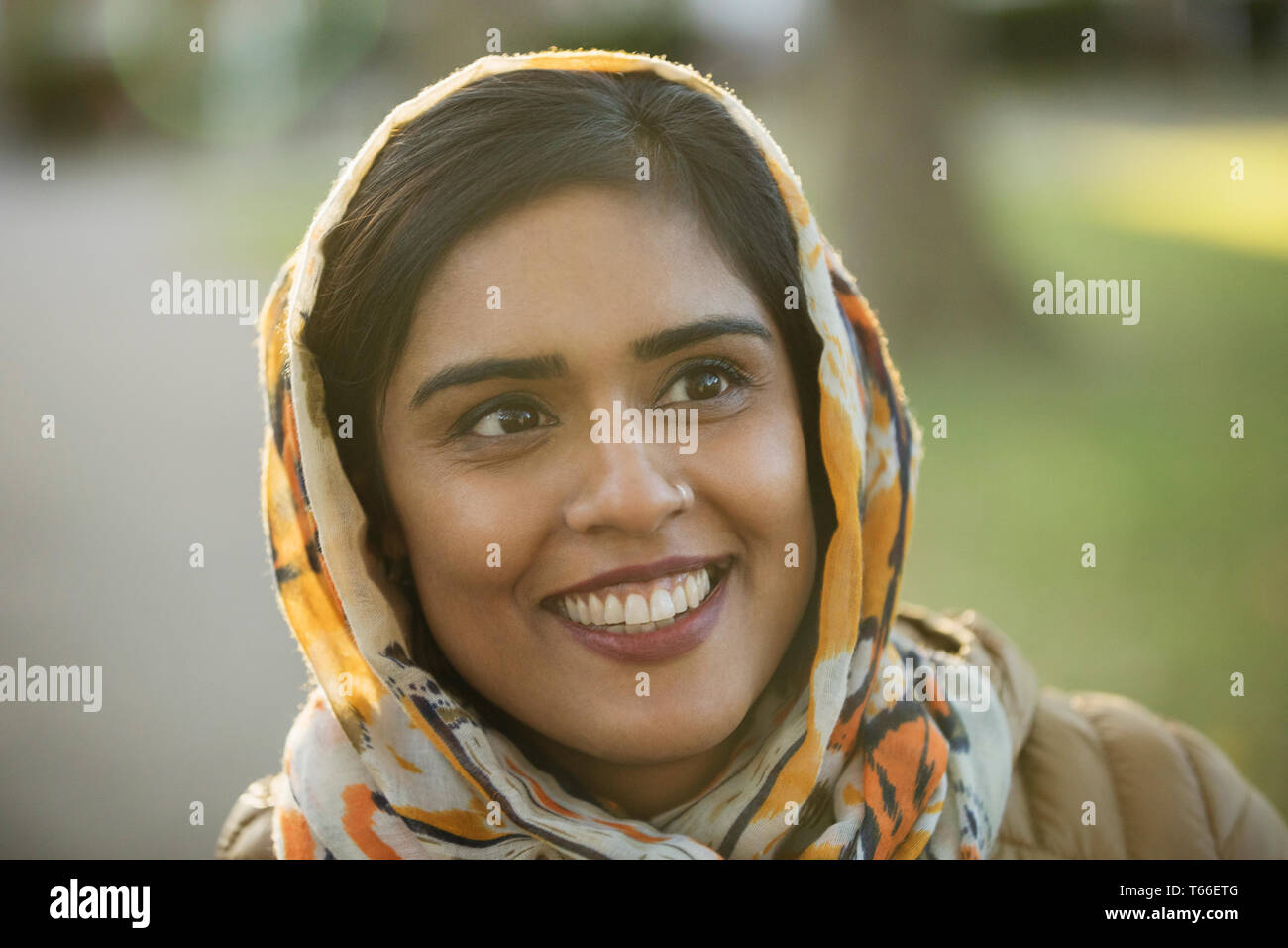 Muslim happy hi-res stock photography and images - Alamy
