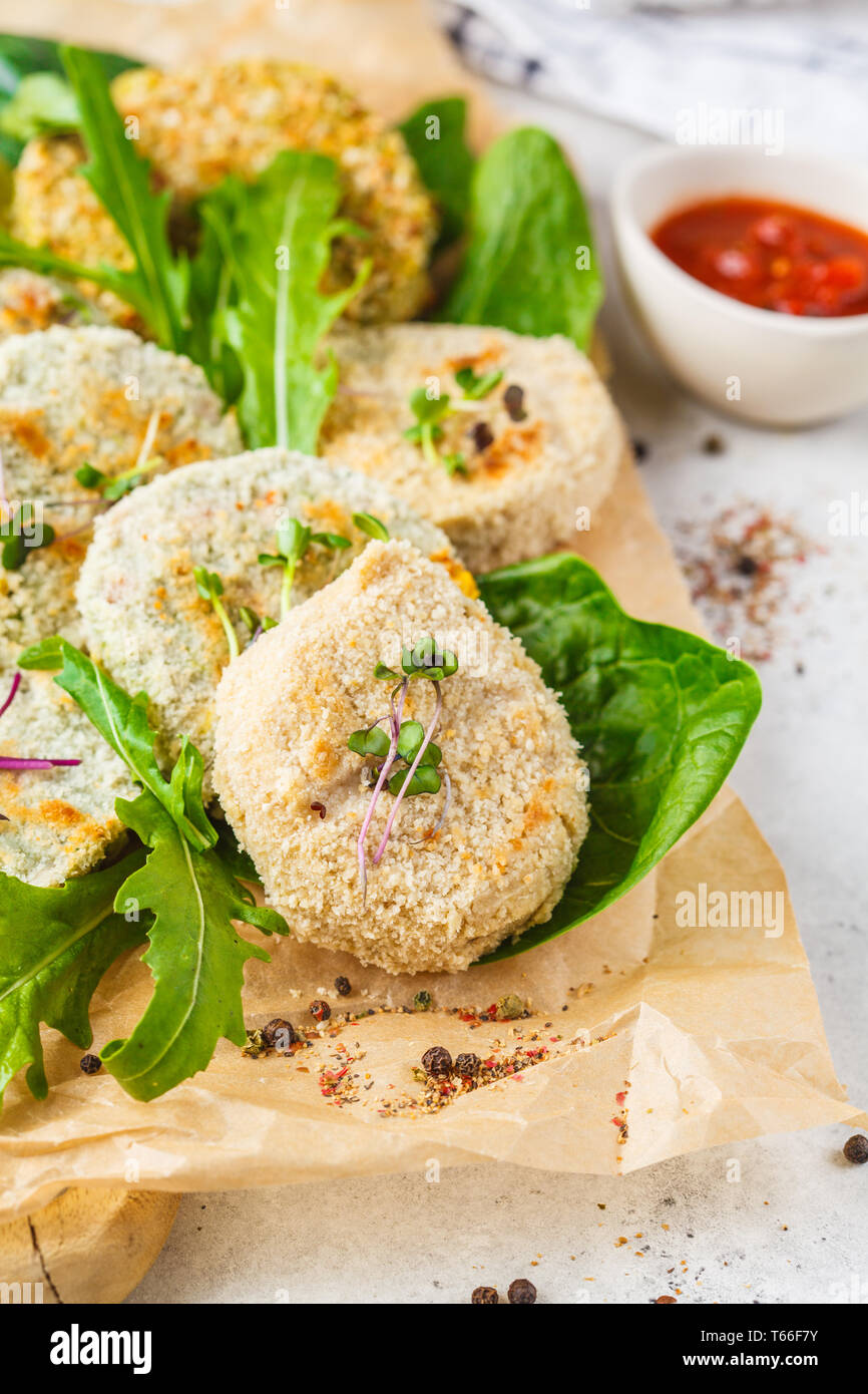 Vegan cutlets (burgers) from lentils, chickpeas and beans. Healthy ...