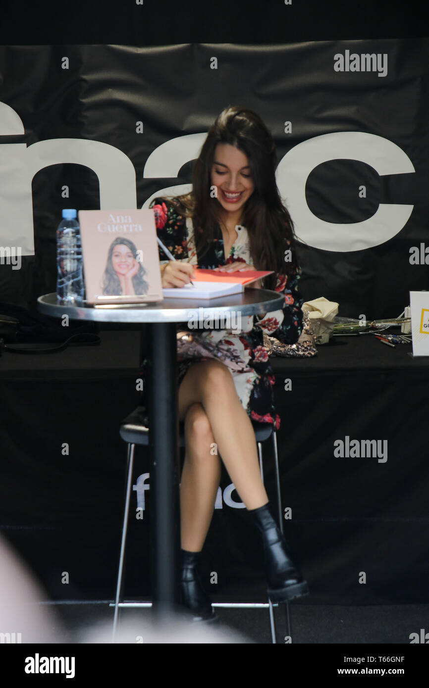 Sonrisa de operación hi-res stock photography and images - Alamy