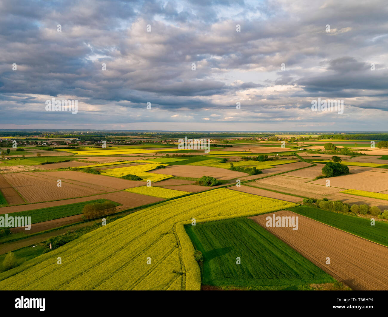 Fields from above hi-res stock photography and images - Alamy