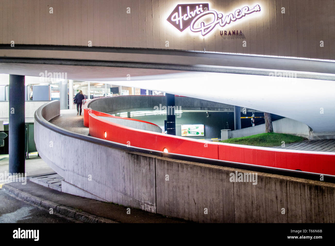 Parking garage with walkway hi-res stock photography and images - Alamy