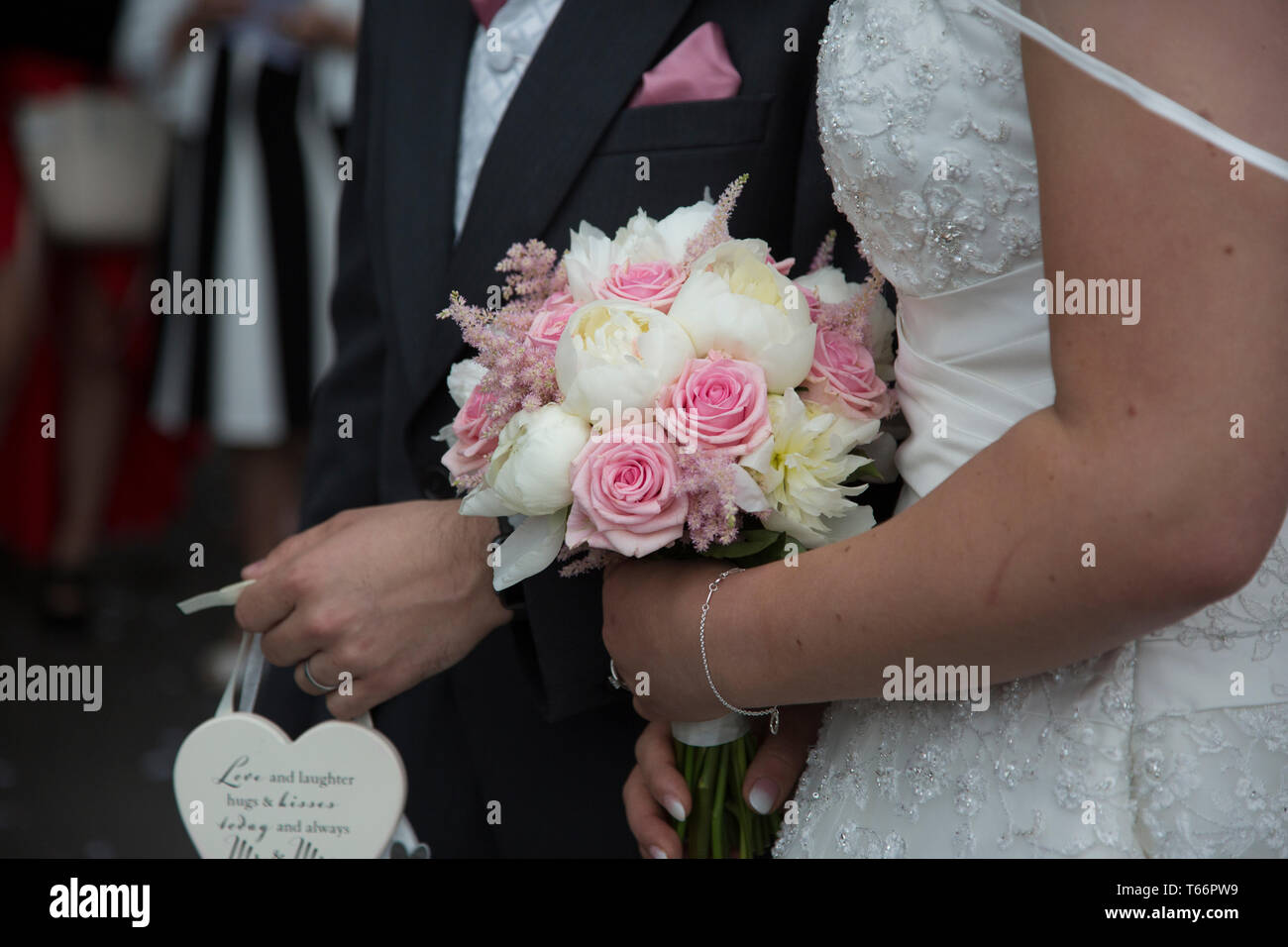 Wedding Day flowers, real flowers arrange for the wedding day of the ...