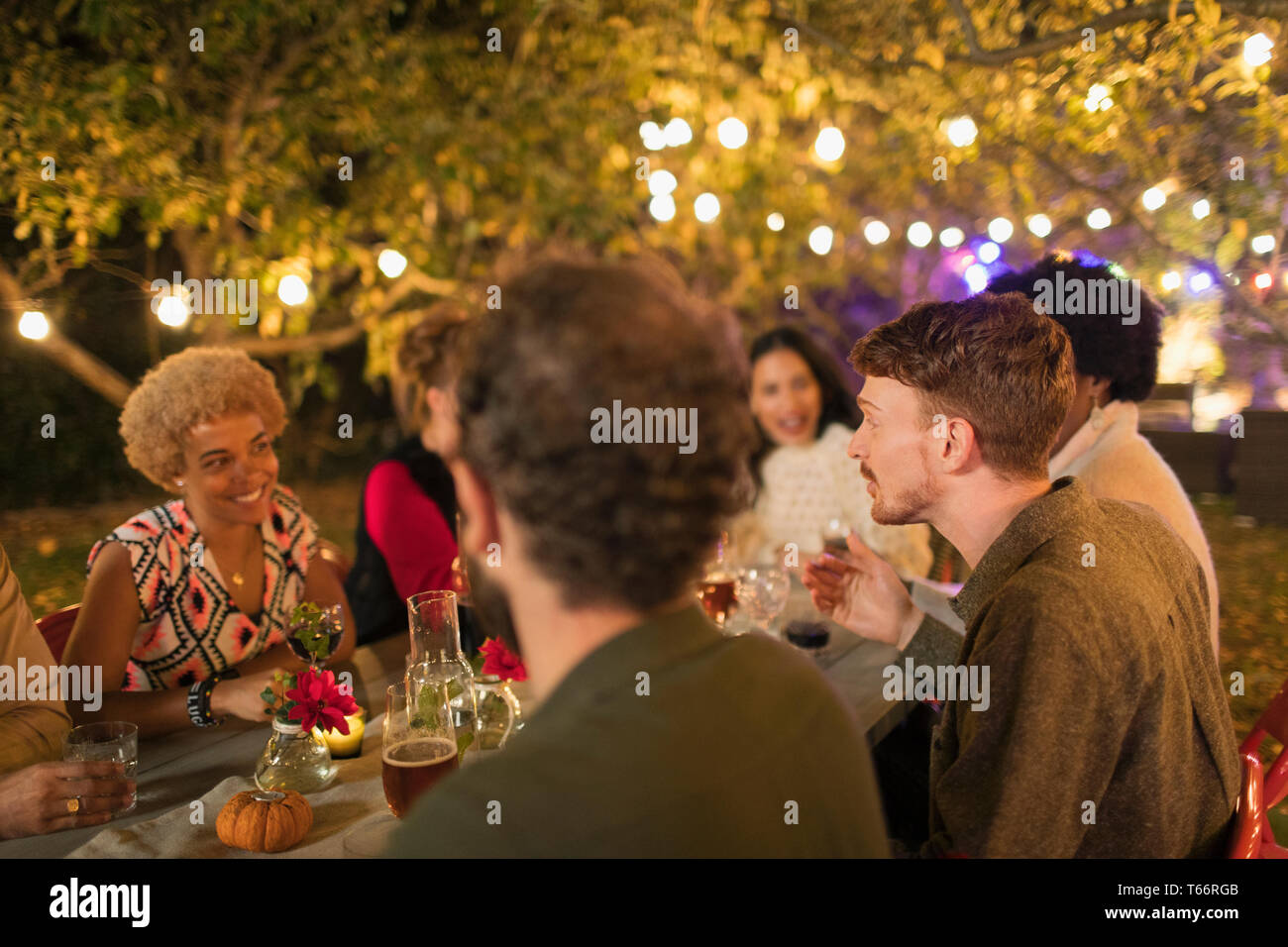 Friendship dinner hi-res stock photography and images - Alamy