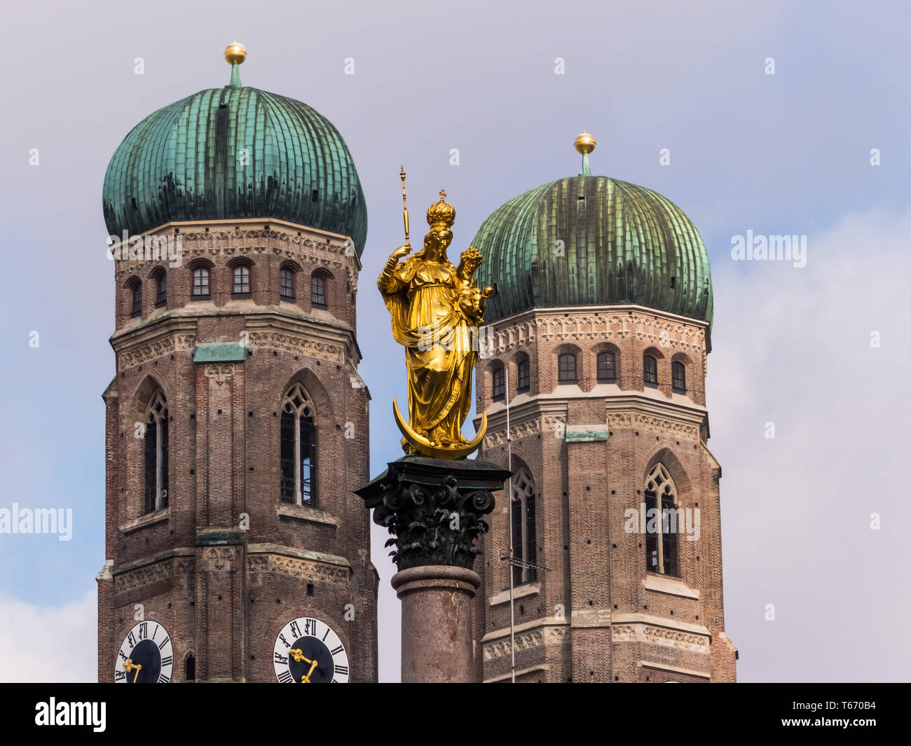 The Golden Mary's Column opposite the towers of the Cathedral of Our ...