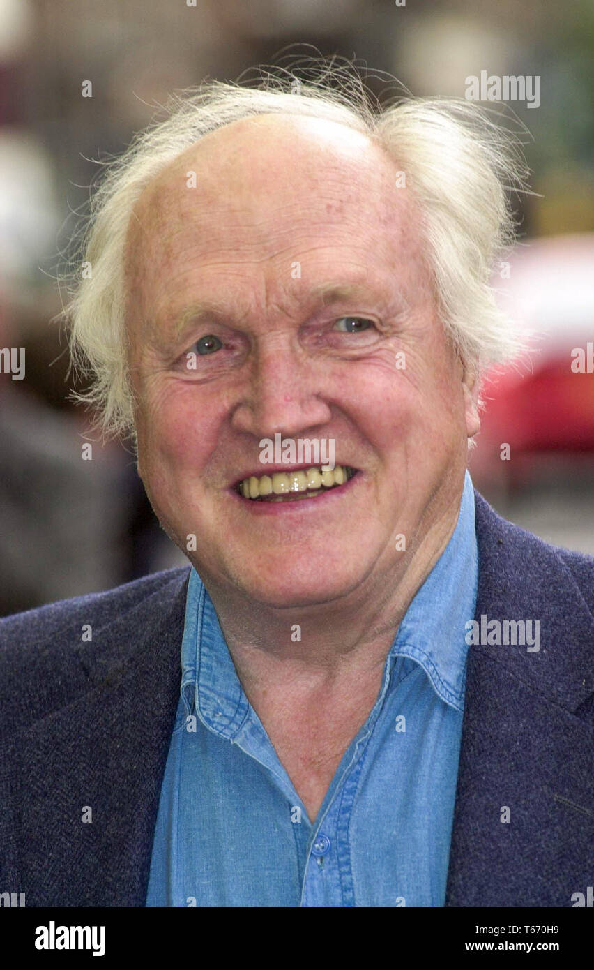 George wylie hi-res stock photography and images - Alamy