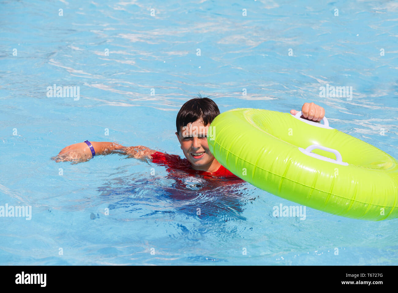 Man float pool funny hi-res stock photography and images - Alamy