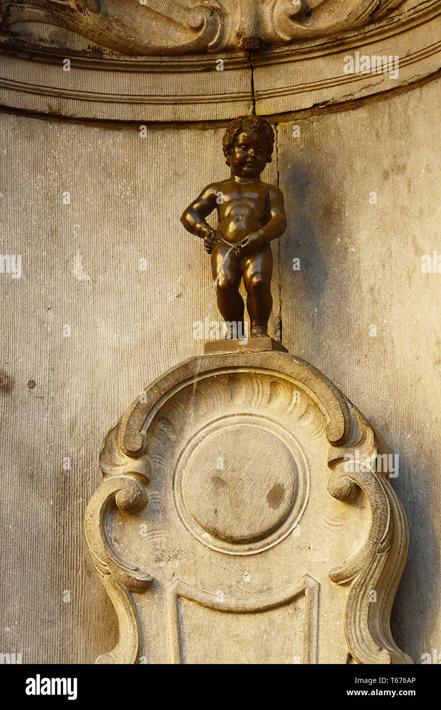 Mannequin Pis Statue, Brussels, Belgium Stock Photo - Alamy