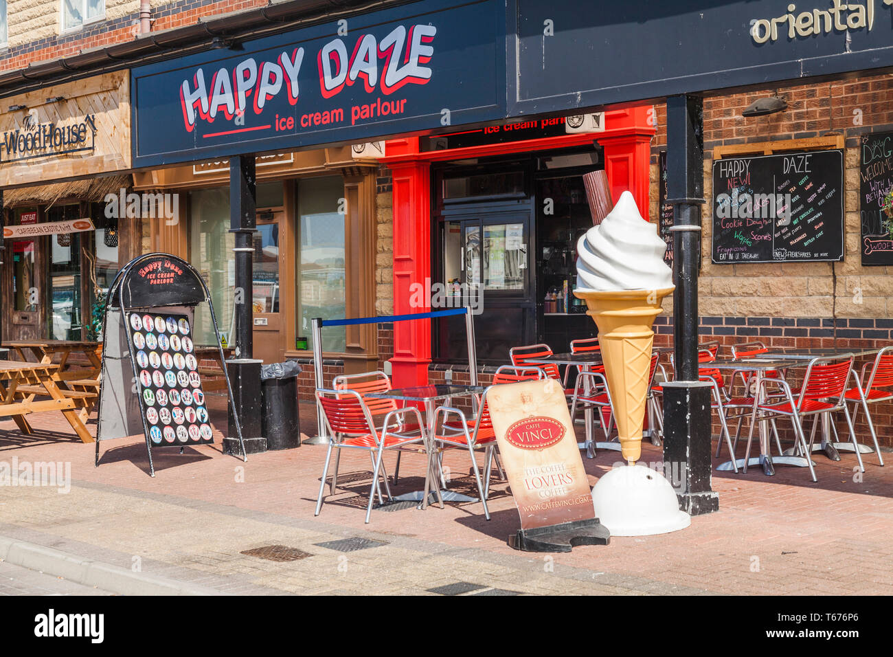 The Happy Daze Ice Cream Parlour at Hartlepool,England,UK Stock Photo ...