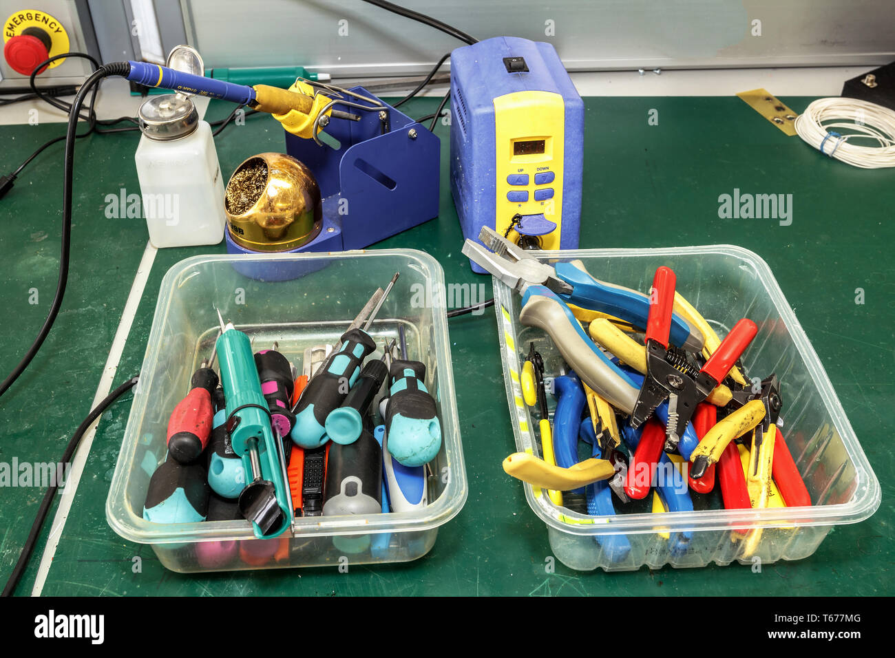 Microchip assembly line hi-res stock photography and images - Alamy