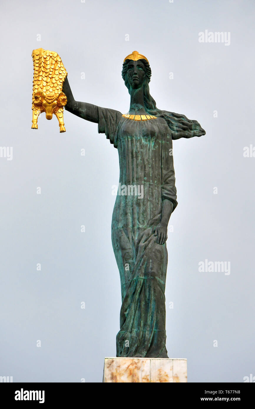Medea statue hi-res stock photography and images - Alamy