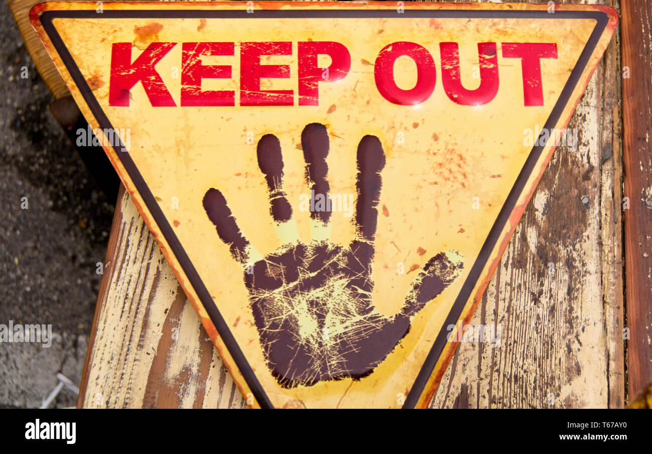 Triangular stop sign hi-res stock photography and images - Alamy