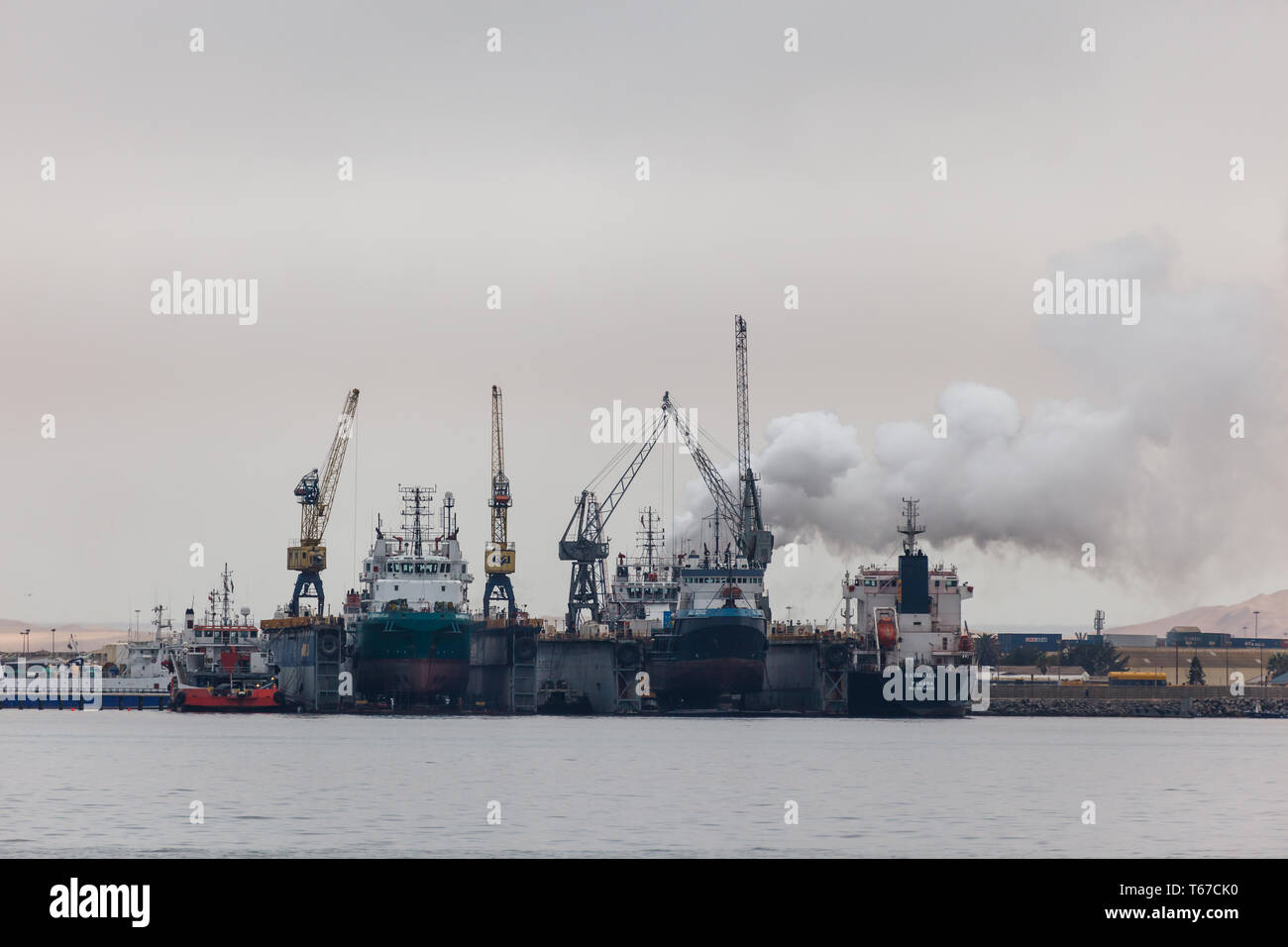 Ocean going vessels hi-res stock photography and images - Alamy