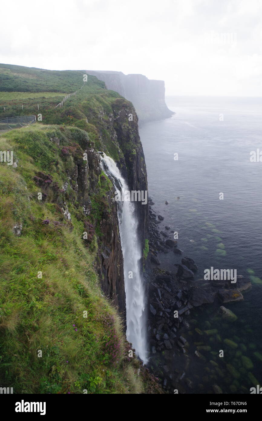Kilt rock mealt falls viewpoint hi-res stock photography and images - Alamy