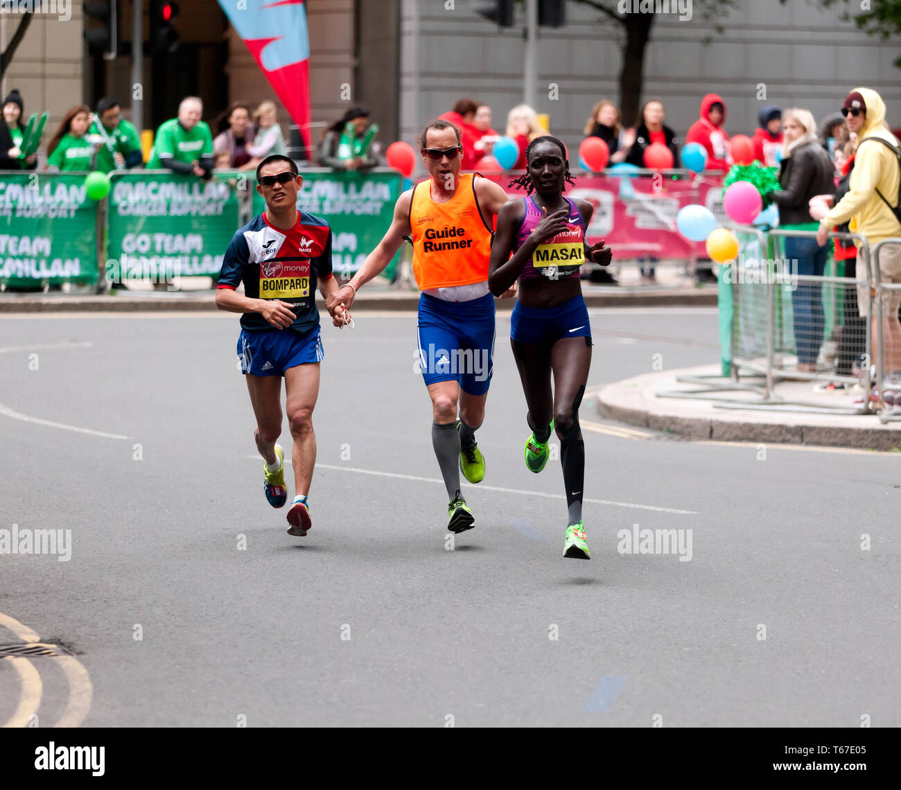 Ethiopian marathon runner famous hi-res stock photography and images ...