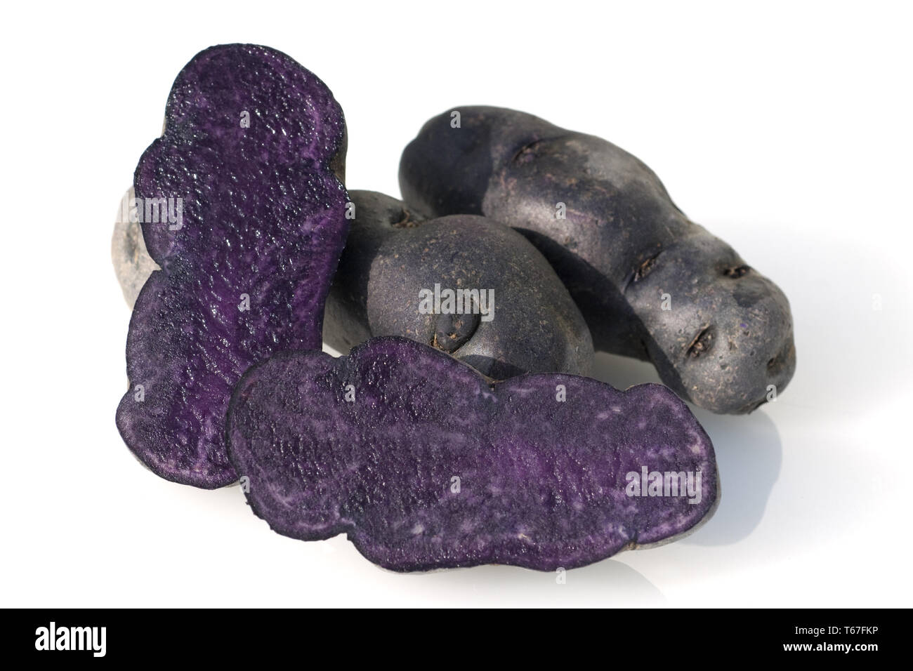 Purple potatos hi-res stock photography and images - Alamy