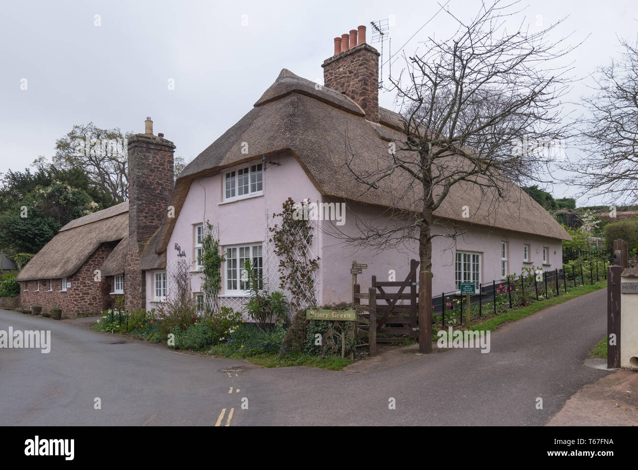 Dunster cottage hi-res stock photography and images - Alamy