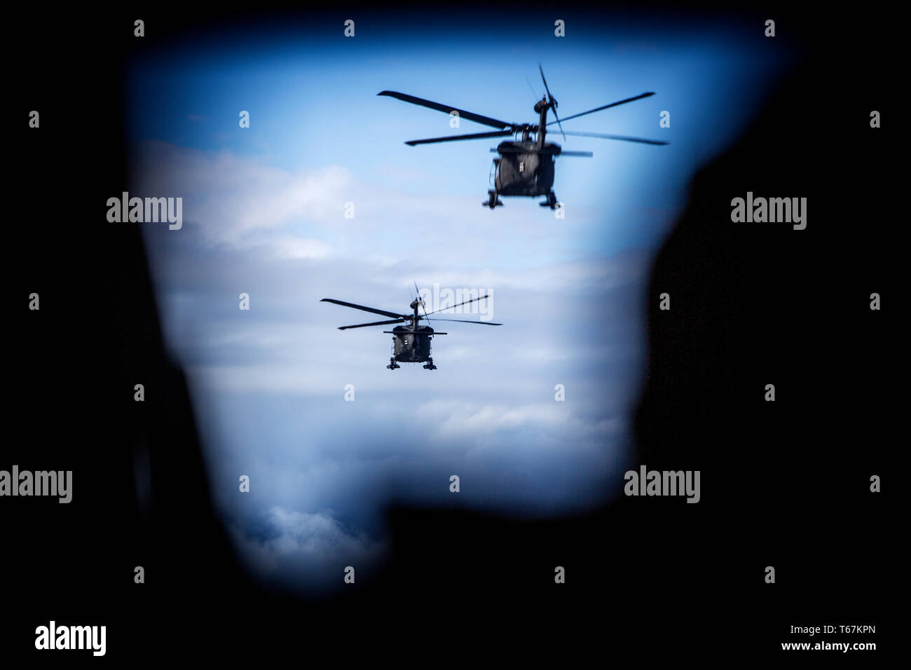 Black Hawk helicopters from the Alaska US National Guard en route to ...